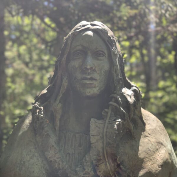 Roamancing Travel Magazine